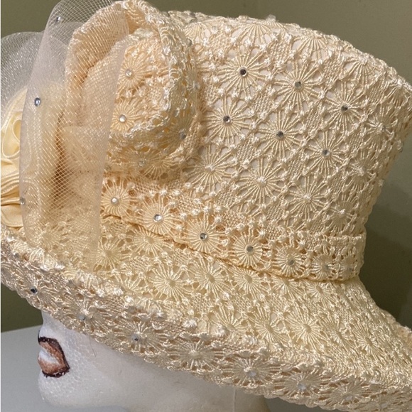 Pur Harmony | Accessories | Gorgeous Ivory Church Dress Hat By Pur ...